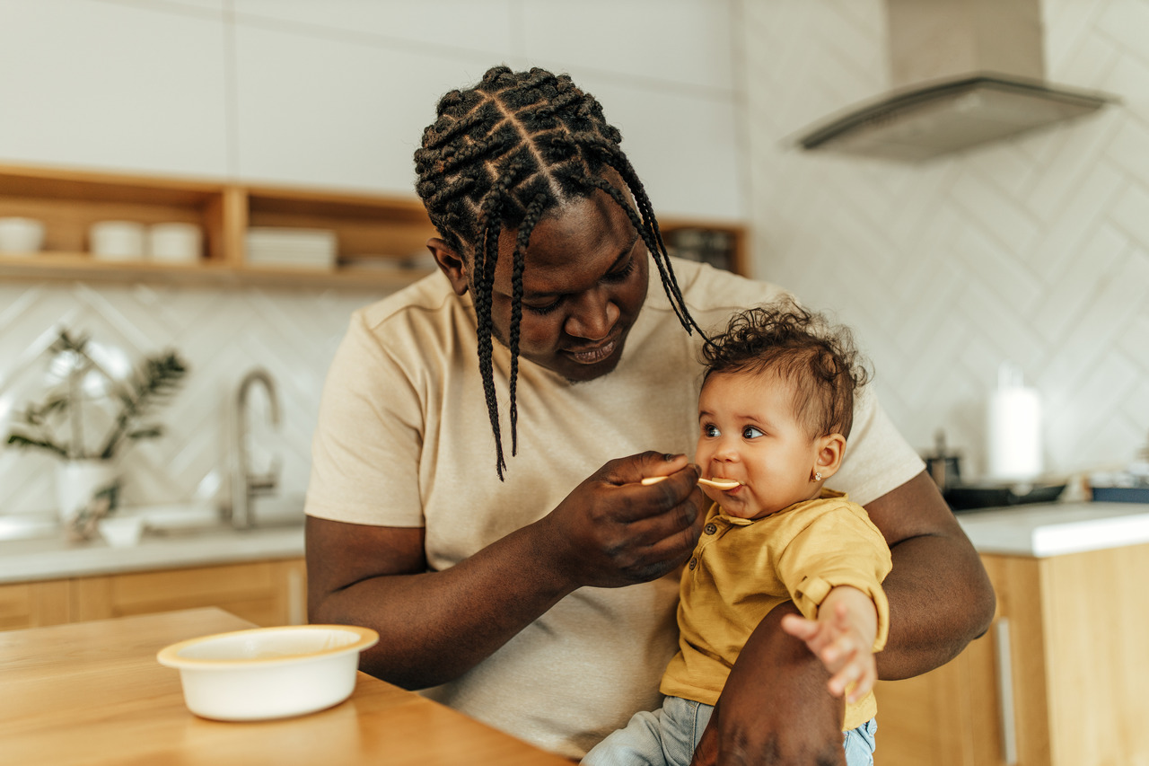 Bebê pode comer canela? E castanhas? - Mais Saúde